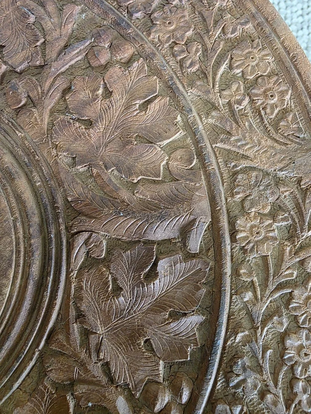 hand carved | Other | 92s Style Antique Round Accent Table Angloindian ...